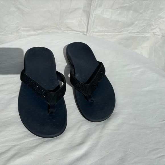 Vionic | Shoes | Vionic Womens Tide Blue Rhinestone Orthopedic Flip ...